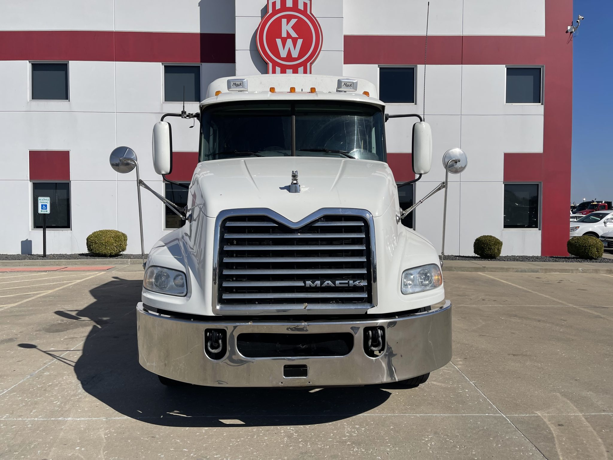 2018 MACK CXU613 - CIT Trucks