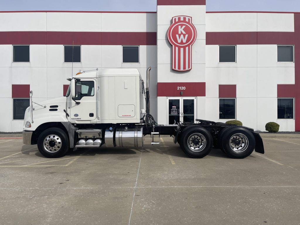 2018 MACK CXU613 - CIT Trucks