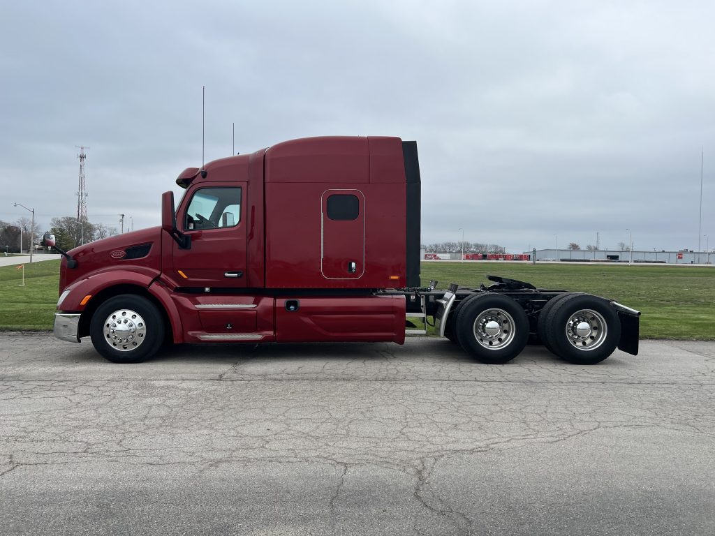 2014 PETERBILT 579 - CIT Trucks