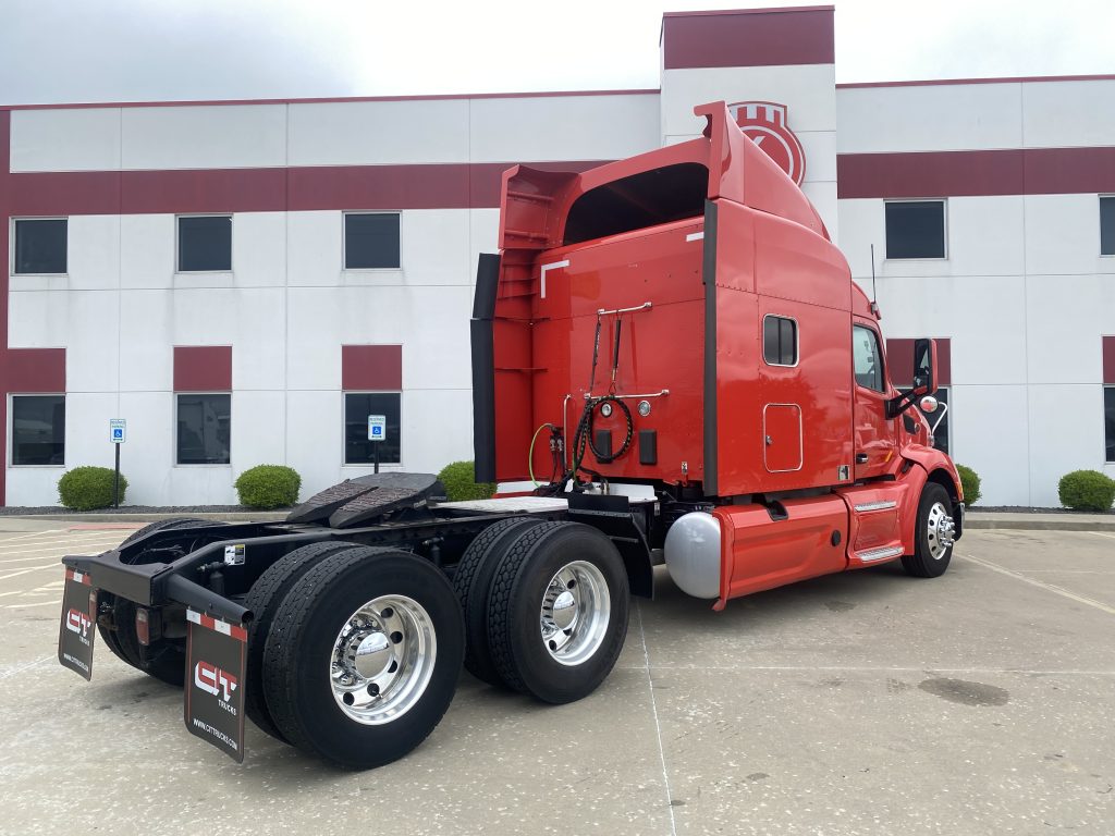 2017 PETERBILT 579 - CIT Trucks