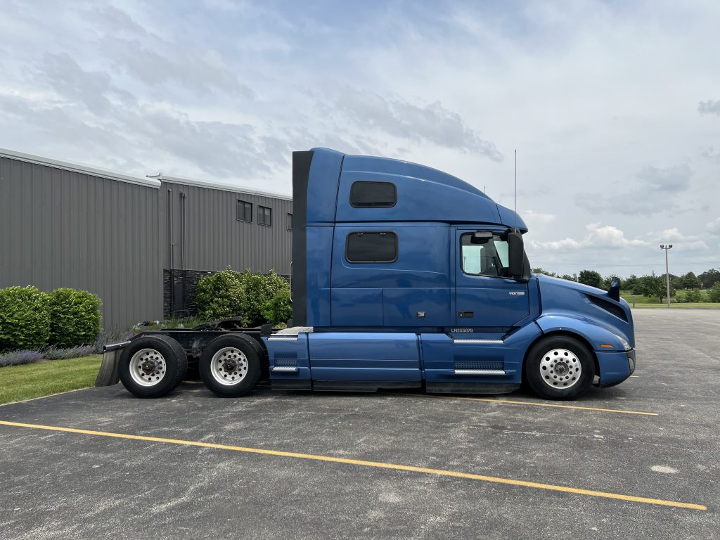 2020 VOLVO VNL64T860 - CIT Trucks