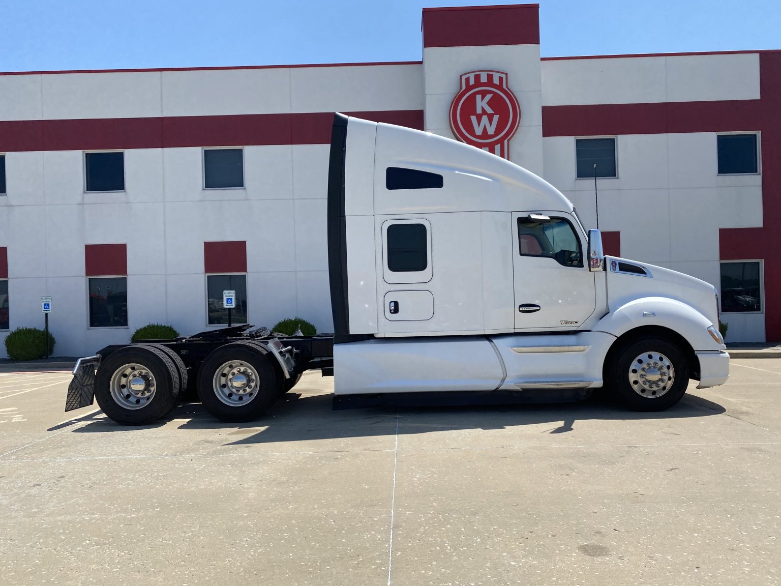 2020 KENWORTH T680 - CIT Trucks