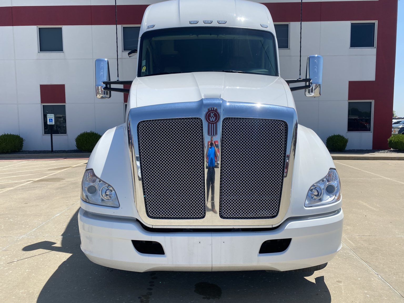 2020 KENWORTH T680 - CIT Trucks