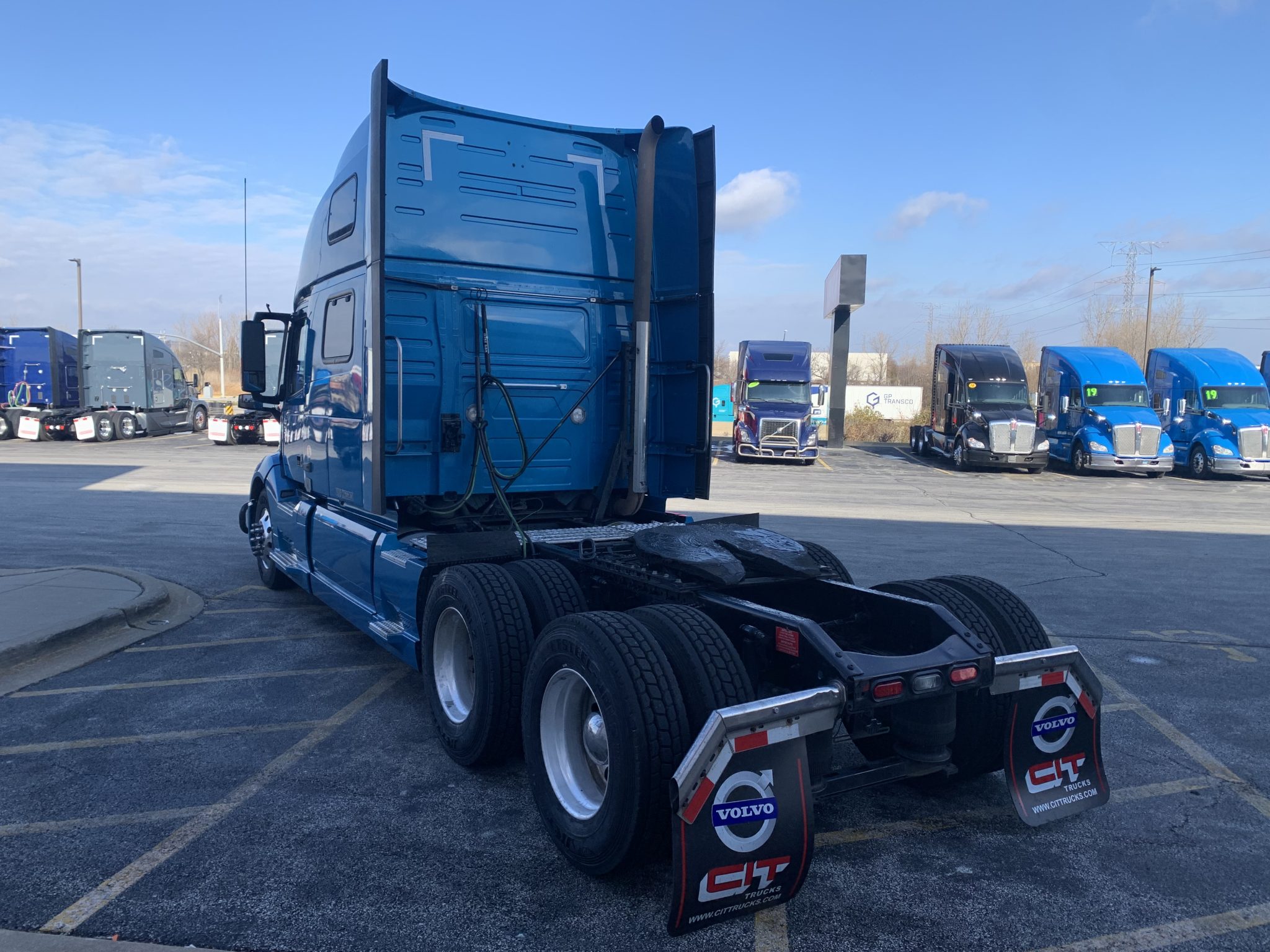 2019 VOLVO VNL860 - CIT Trucks