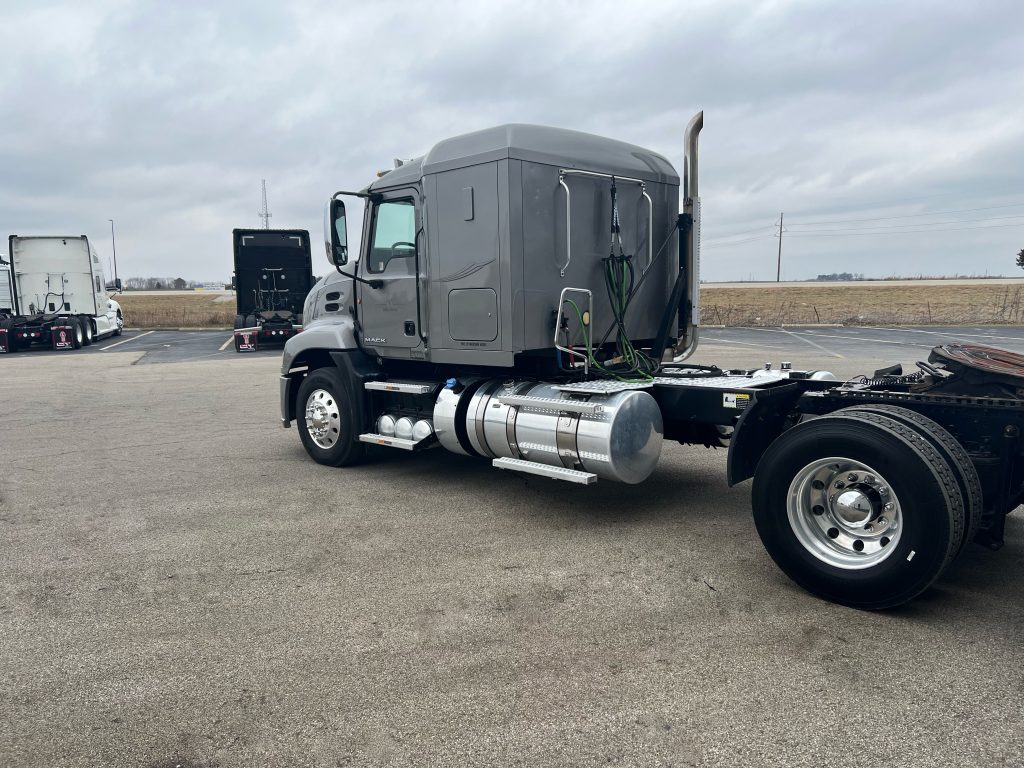 2014 MACK CXU - CIT Trucks
