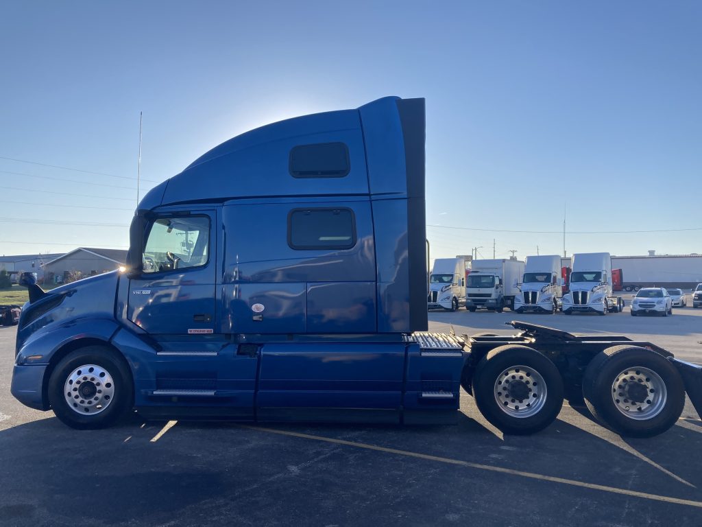 2021 VOLVO VNL860 - CIT Trucks