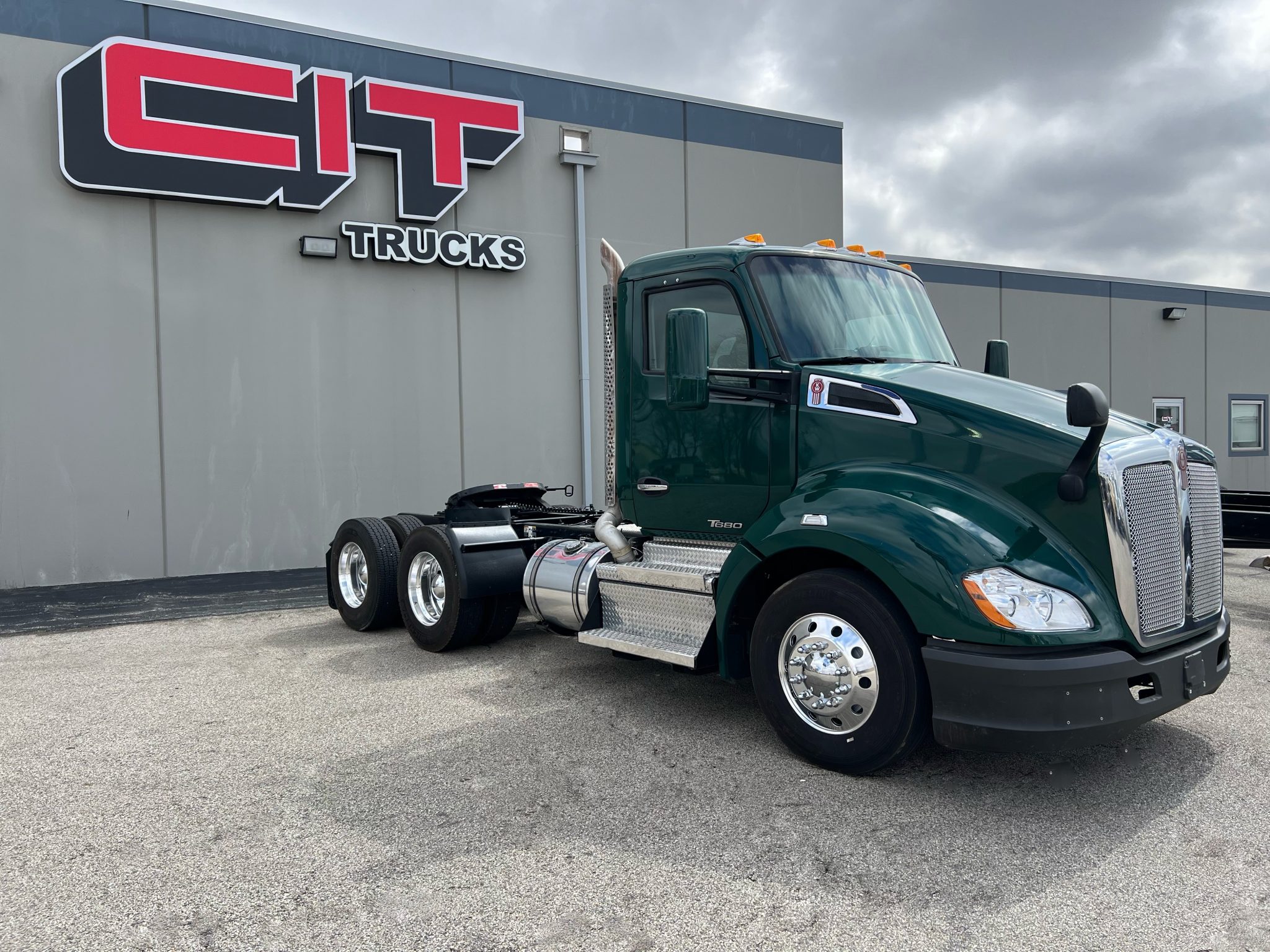 2019 KENWORTH T680 - CIT Trucks
