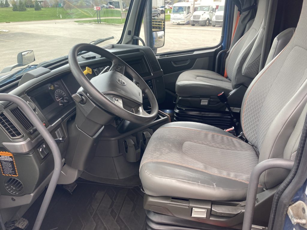 2022 VOLVO VNL860 - CIT Trucks