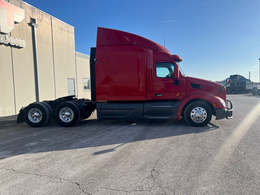 2019 PETERBILT 579 - CIT Trucks