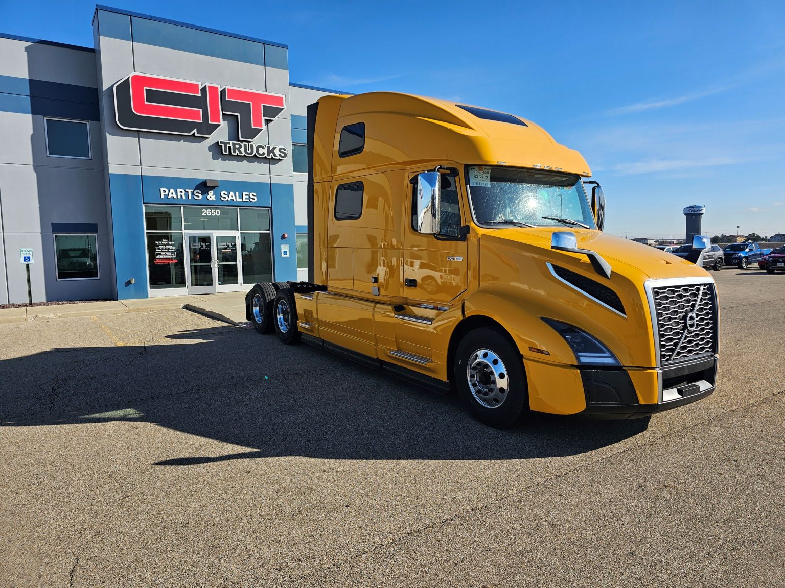 2025 VOLVO VNL860 - CIT Trucks