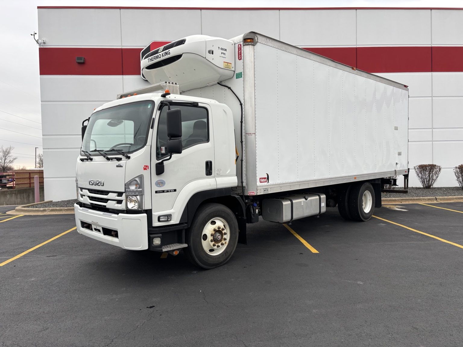 2019 ISUZU FTR - CIT Trucks