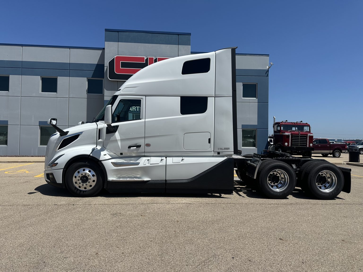 NEW 2026 VOLVO VNL860 - CIT Trucks