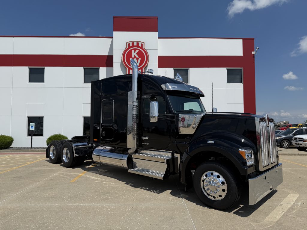 2026 KENWORTH W990 - CIT Trucks