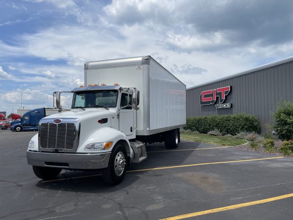 2019 PETERBILT 337 - CIT Trucks